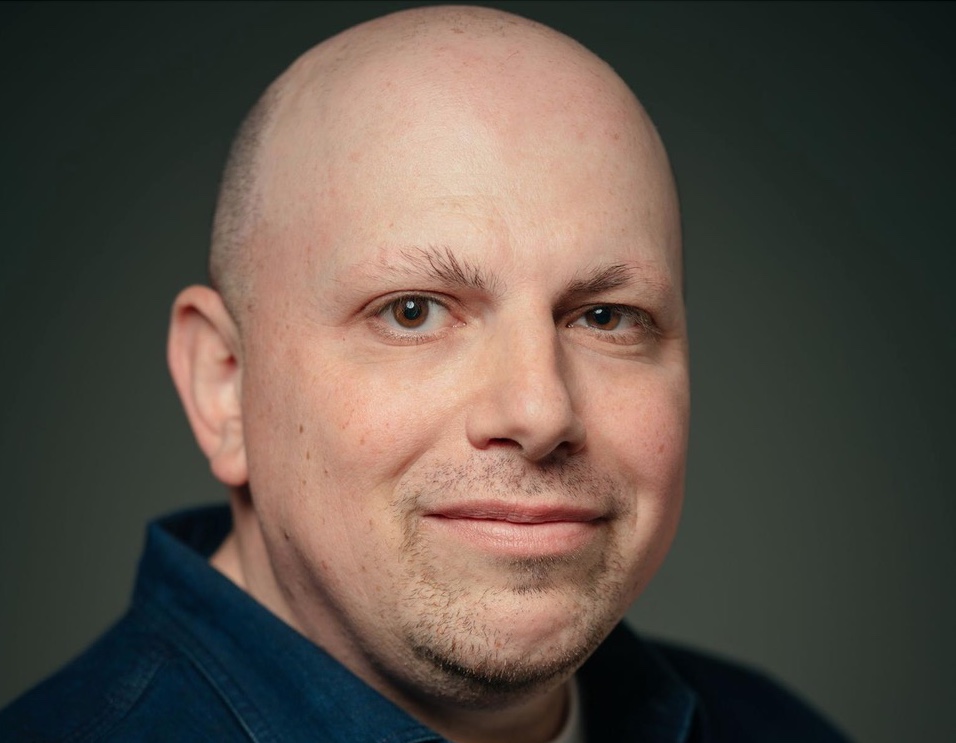 Accenture Interactive global CCO Neil Heymann named 43rd AWARD Awards ...