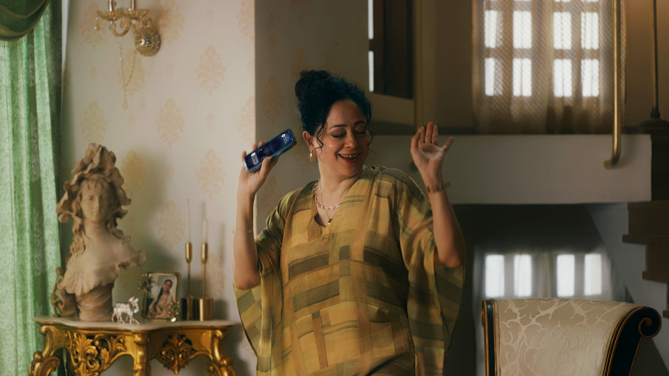 Sheeba Chaddha and Deepak Tijori show off their dance moves in ...